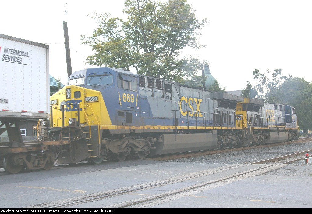 CSX 669